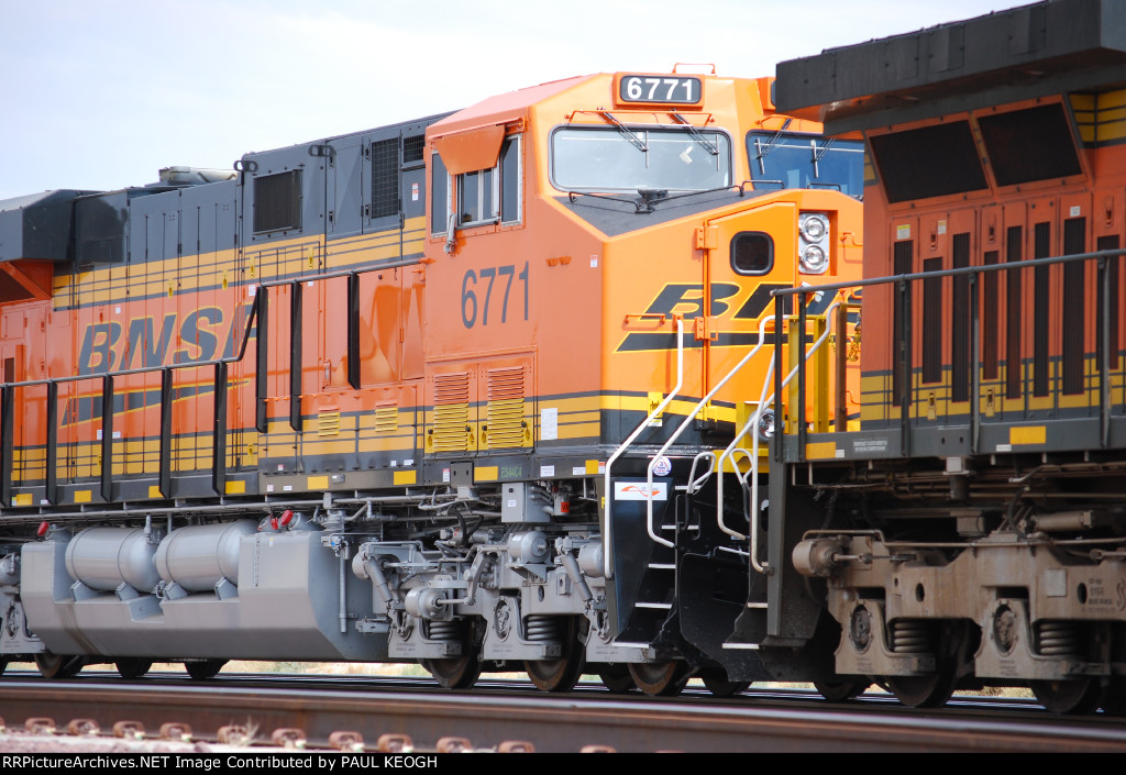 BNSF 6771 heads west in this close up shot of a Very Brand New ES44C4.